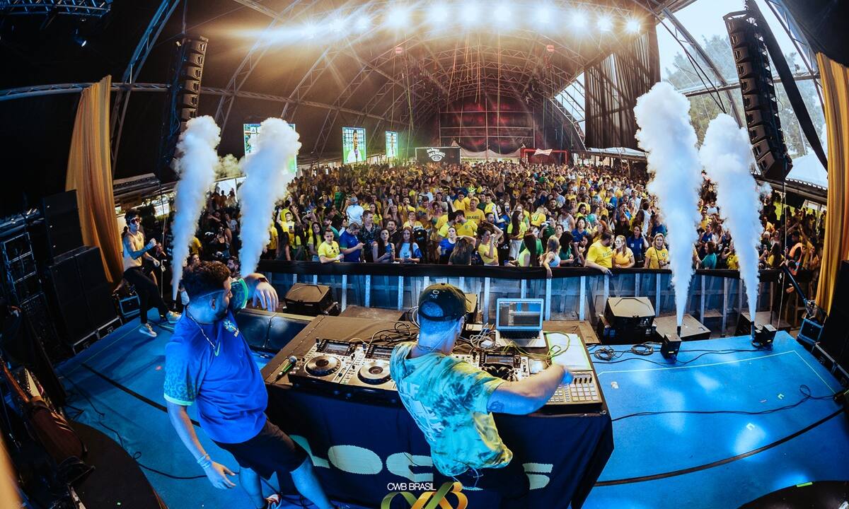 Festival Ginga em Curitiba: Shows e Copa do Mundo